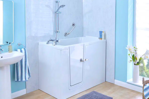 Can You Put a Walk-in Tub in a Small Bathroom? | California Energy ...