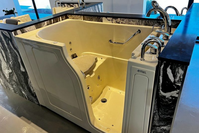 Choosing the Right Walk-In Tub for Your Home: Key Features That Matter Most
